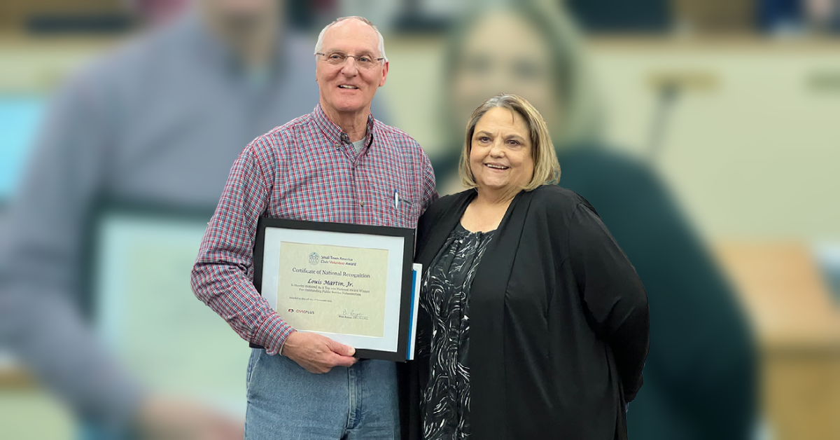 Martin wins national Volunteer Award – Sapulpa Times