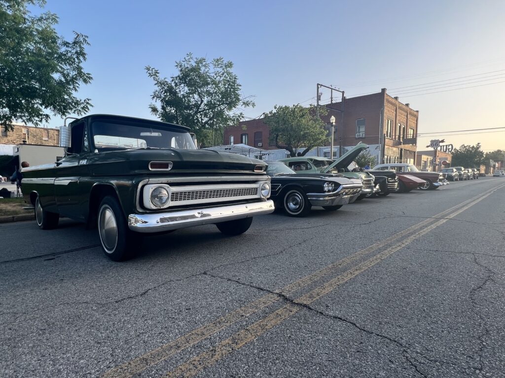 Photos: Charlie Redd brings great music to downtown Sapulpa, despite ...